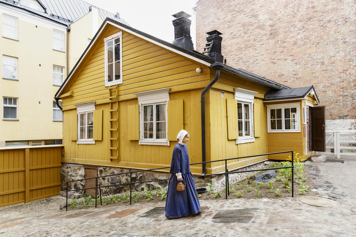 Burgher´s house museum – the oldest wooden building in central Helsinki ...